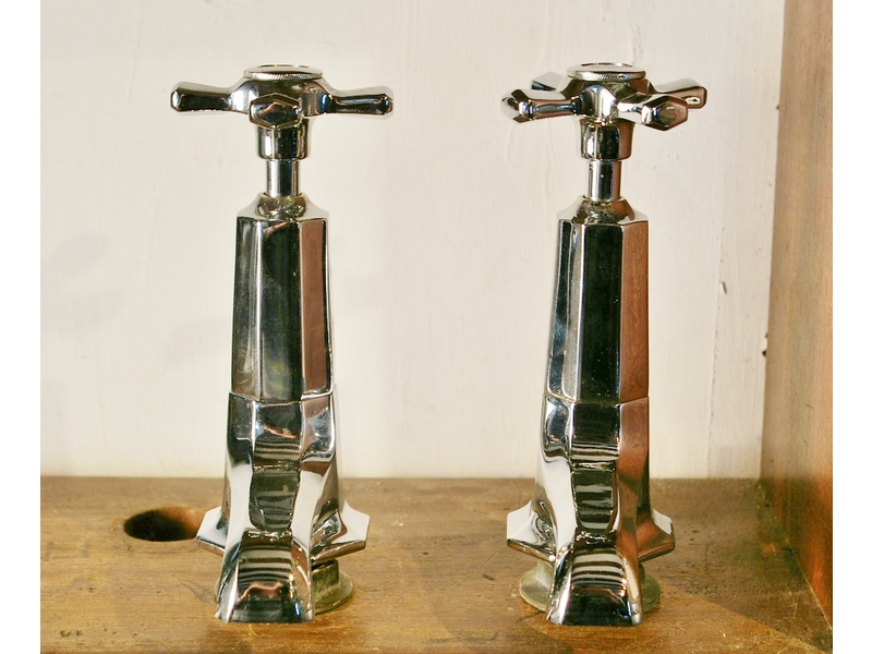 Antique and reclaimed restored bath, basin and sink taps | Mongers ...
