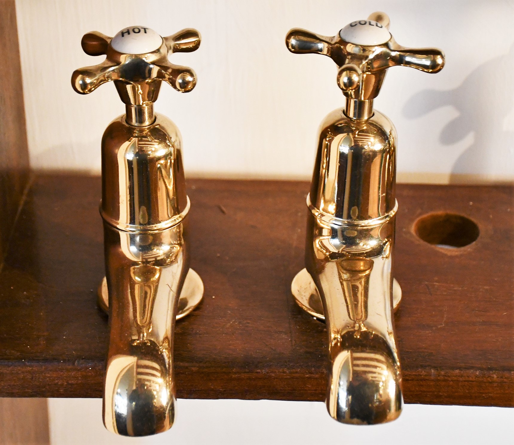 Antique Bath Taps | Mongers
