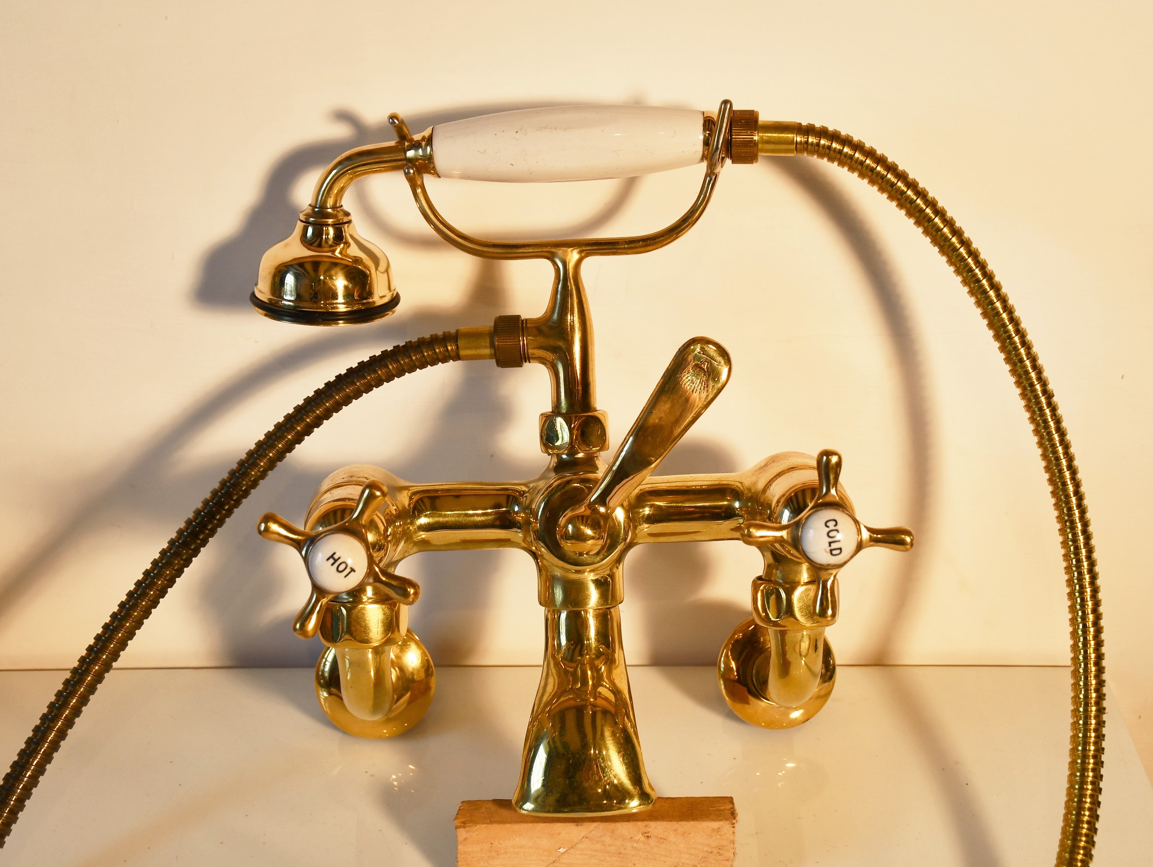 Antique Bath Taps | Mongers