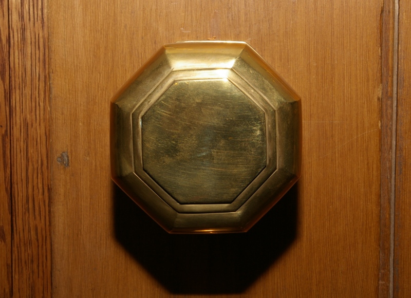 Polished Brass Centre Octagonal Front Door Knob | Mongers Architectural Salvage