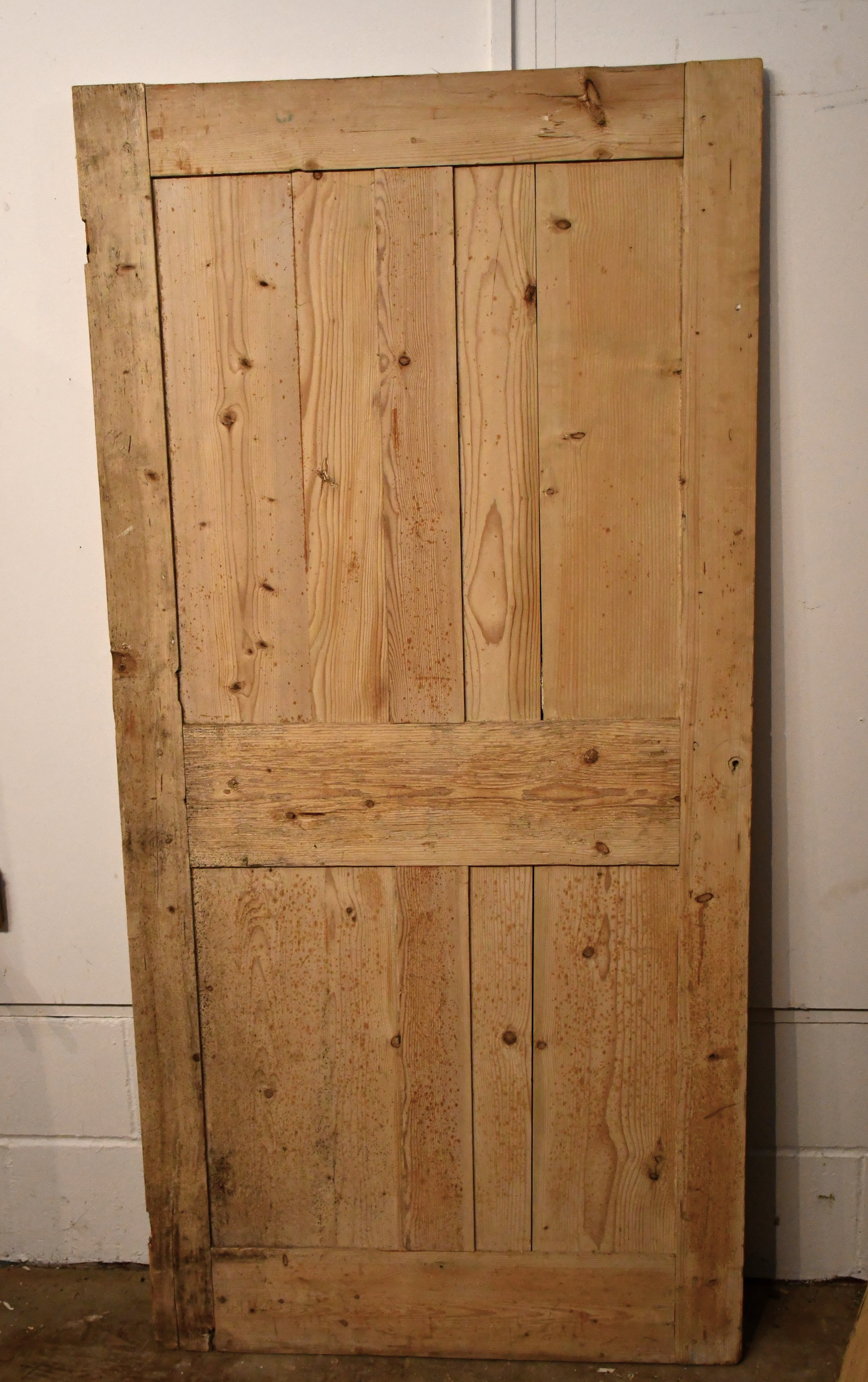 Stripped Pine Doors | Mongers Reclamation